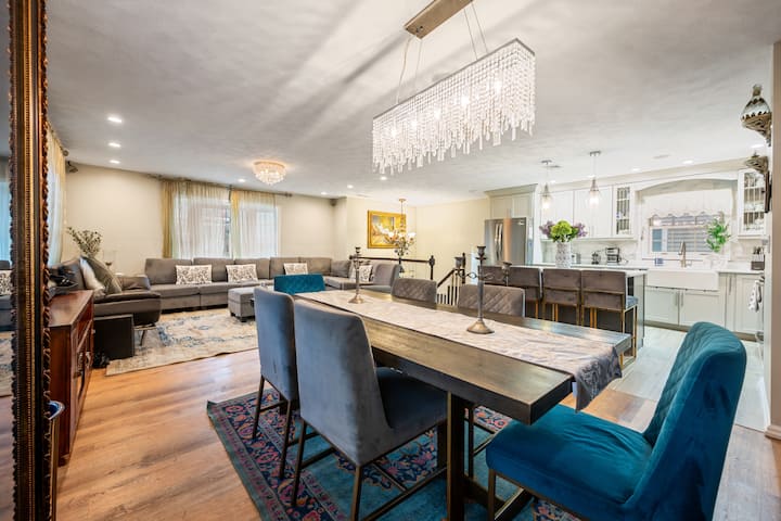 3br Home •  Pet-friendly | Parking  | Fifa 2026 - Revere, MA