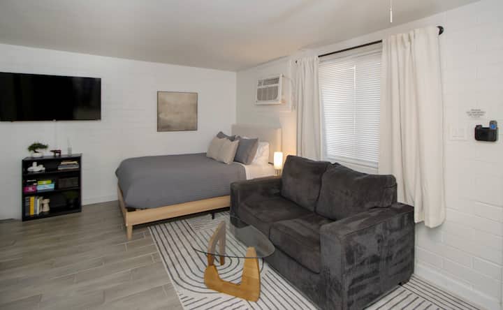 Amazing Stay Near Tempe Town Lake & Asu - Tempe, AZ