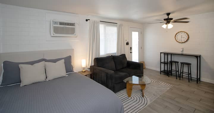 Amazing Stay Near Tempe Town Lake & Asu - Tempe, AZ