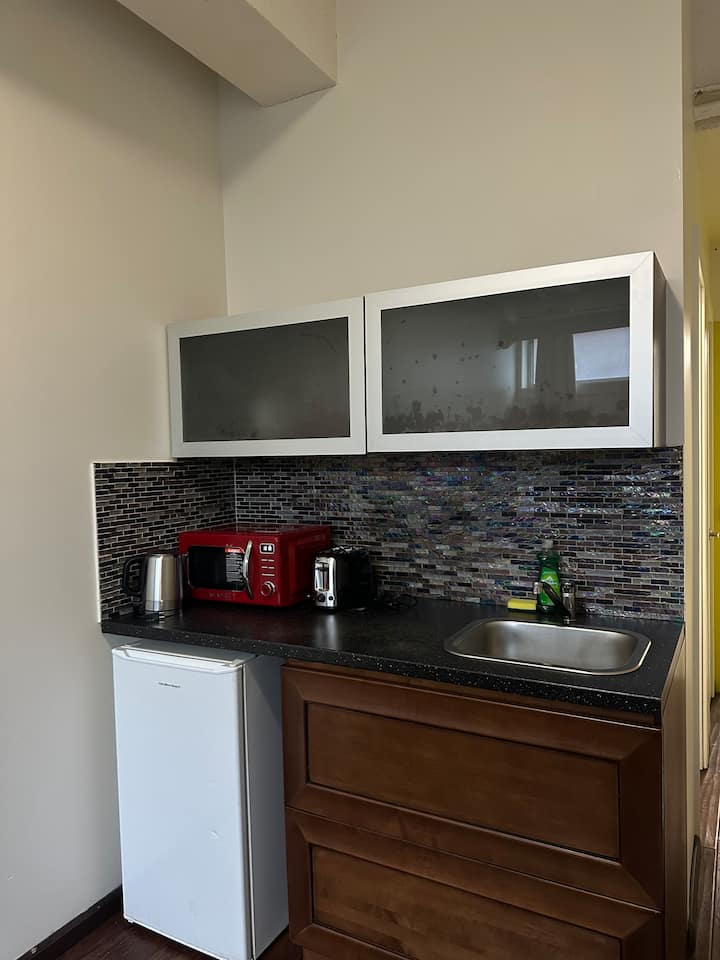 Studio Under The Theatre - Montréal, QC