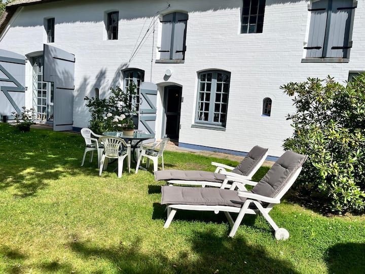 Fewo 05 Haubarg Hochdorfer Garten - Vollerwiek