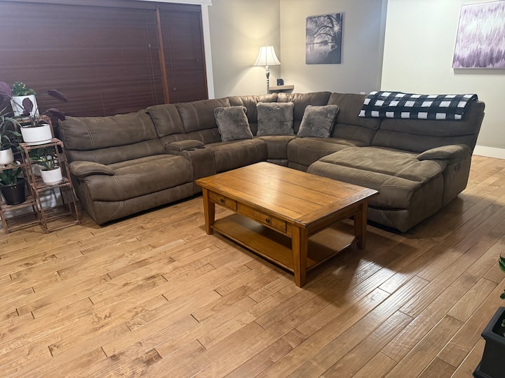 Kamloops Retreat Entire Home Private Hot Tub - Kamloops