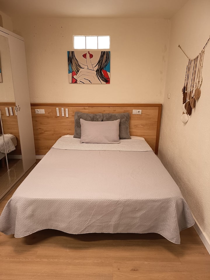 Close To Metro·sea - Valencia