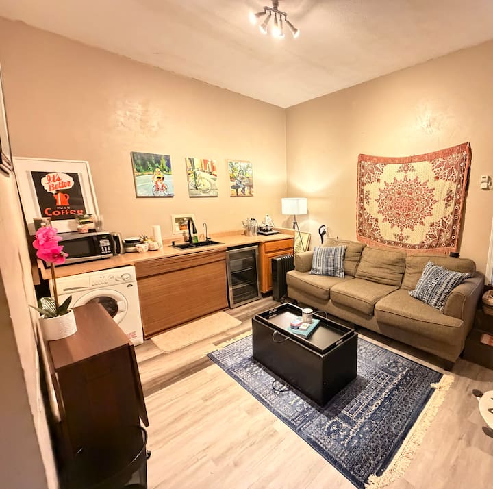 Cozy Iu Themed Carriage House - Brown County, IN