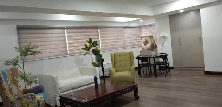 Enjoy The Spacious Apartment - Taguig