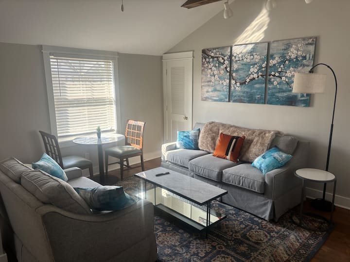 Virginia Beach Ocean Breeze - Virginia Beach, VA