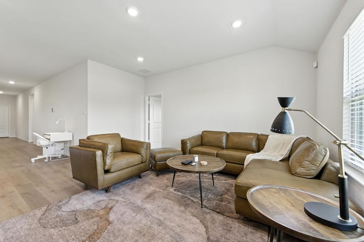 Rooms In Dallas - Mesquite, TX