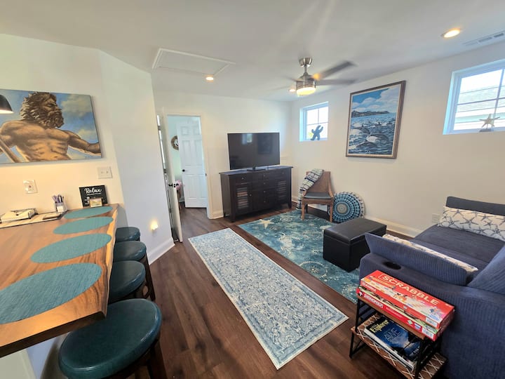 4 Blocks (5-min Walk) To Beach - Virginia Beach, VA