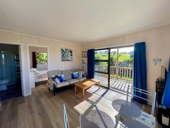 Barrier View Getaway - Mangawhai