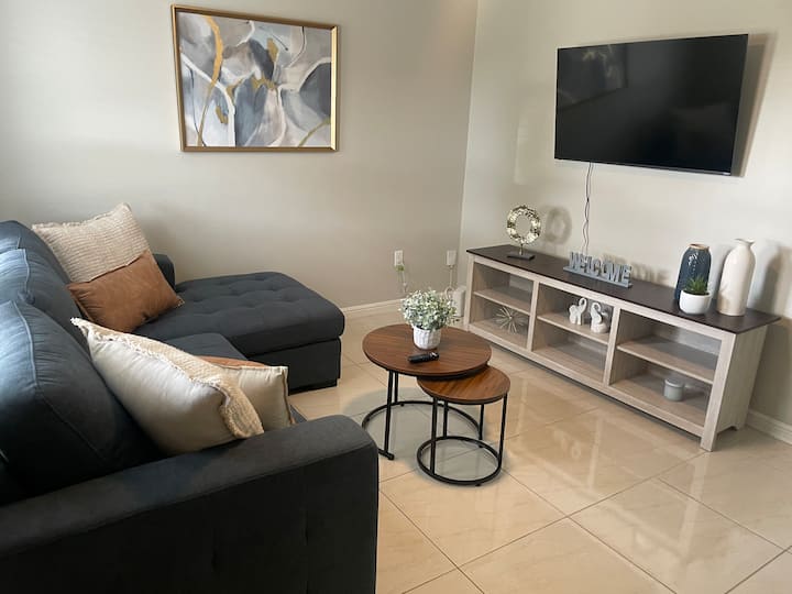 Cozy Apartment In Edinburg - Edinburg, TX