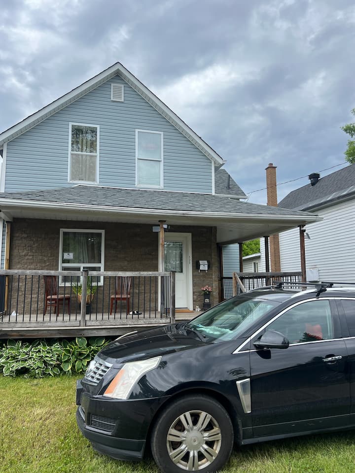 1br/ Shared Bath Full Size Bed - Sault Ste. Marie