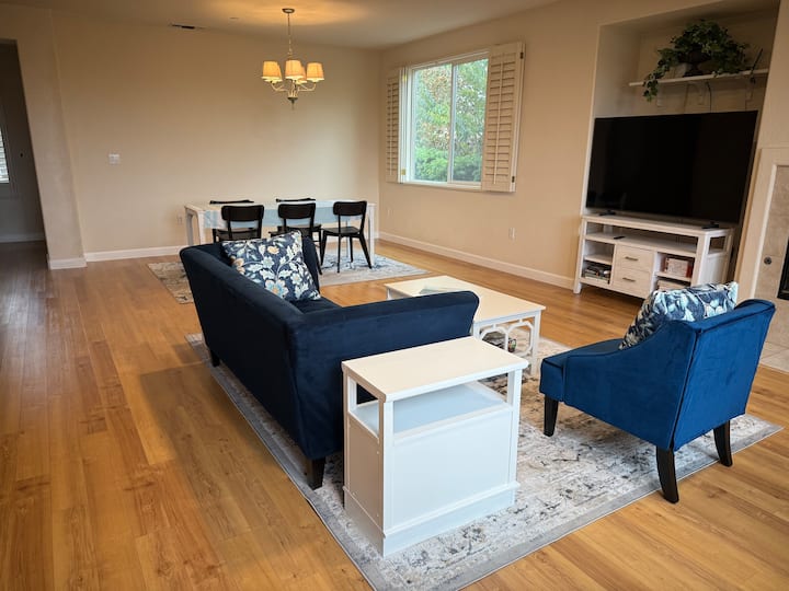 Peaceful & Spacious House In The Wine Country - American Canyon, CA