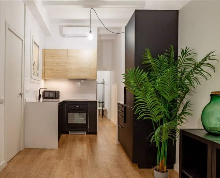 Palacio Xiii | Quiet | Center | Ac |Wifi - Barcelona