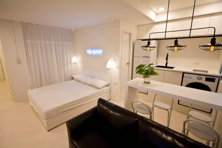 船4b禁菸 2+1人地墊 獨立套房+小廚房二層大冰箱 - Taipei