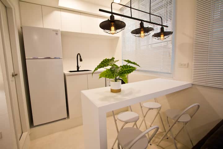 船4b禁菸 2+1人地墊 獨立套房+小廚房二層大冰箱 - 치두 구