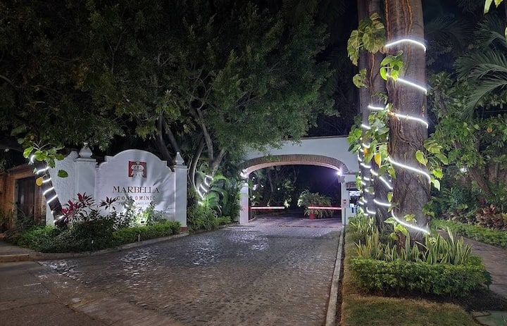 Lower Level Condó Disabled Acces -