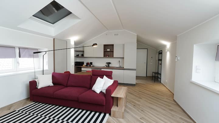 Riverview One: New Deluxe Apartment In Lecco - Lecco