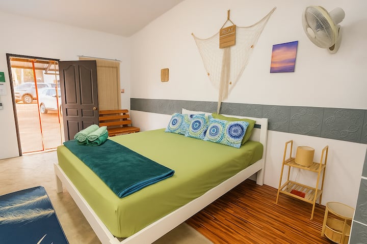 Full Moon Confidence Cave — Rest After The Rave - Ko Pha Ngan