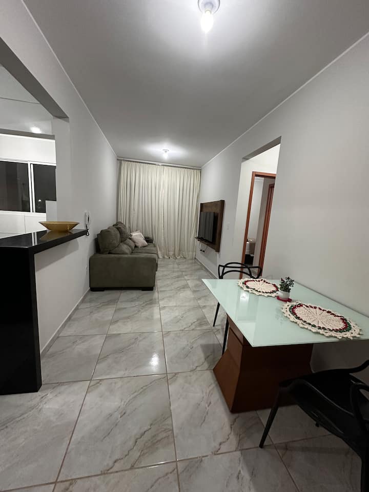 Apto Com Suíte E Ar Condicionado Próximo O Centro - Patos de Minas