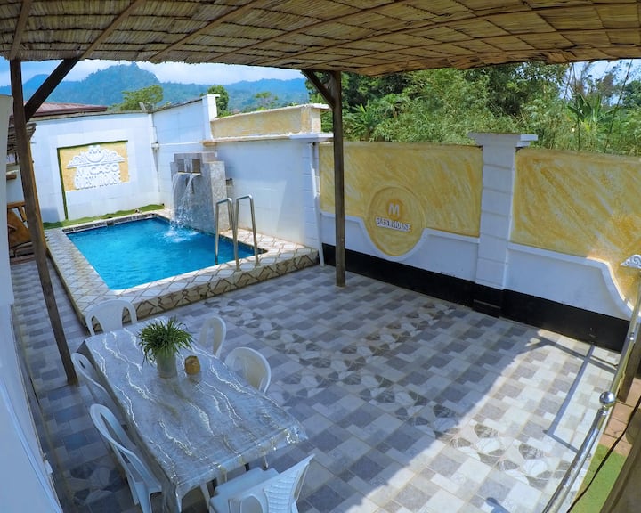 Blaise B Suite-bobende Limbe - Cameroon