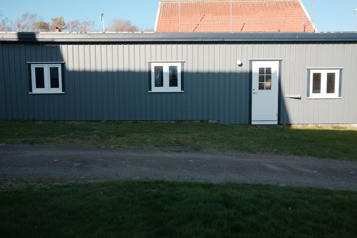 Havsnära Stuga I Charmiga Läjet - Varberg