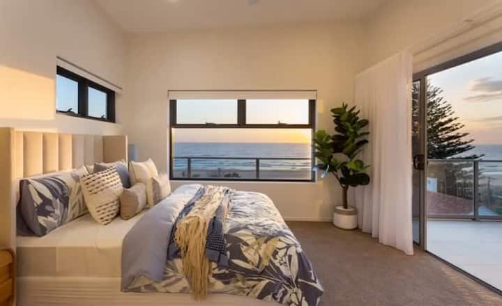 Beach Holiday Escape - Coolangatta