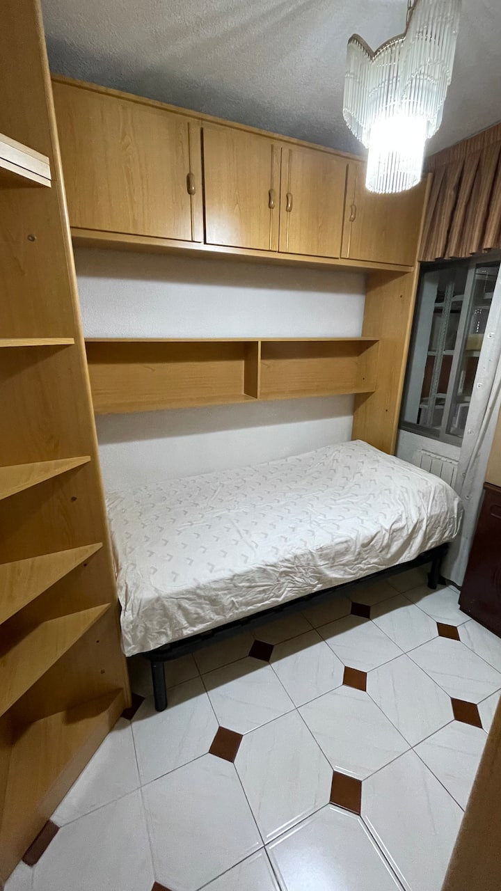 Habitación En El Centro De Getafe - Pinto