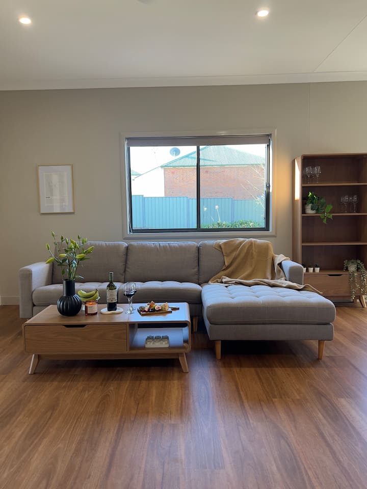 Amazing South Side House Just A Short Walk To Cbd - Mudgee