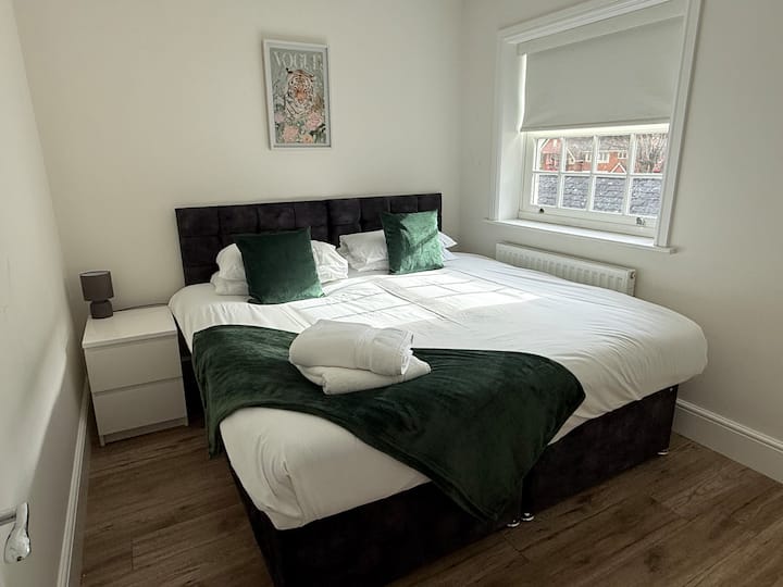 Union Apartment - Light And Airy - Bedford