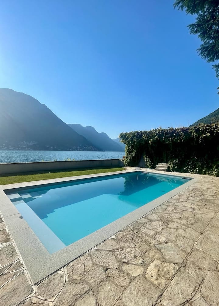 Villa Rustica Sul Lago Con Piscina E Molo Privato - Lago de Como