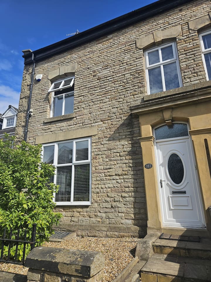 The Sorting Room, Buxton - 벅스턴