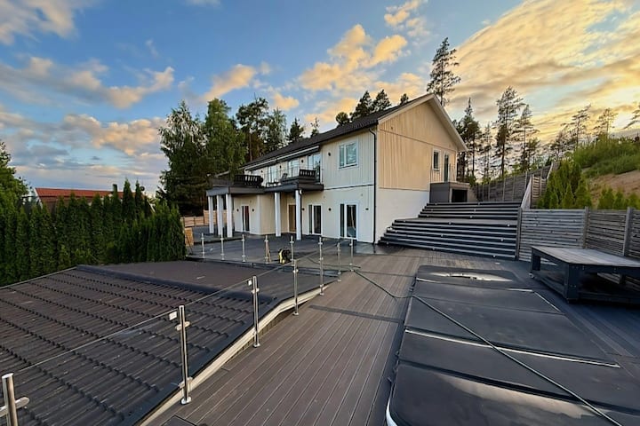 Utsiktsvilla Nära Sjön! - Tumba