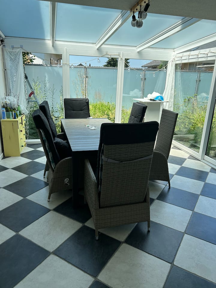 Schöne 2,5 Zimmer Wohnung - Kanton Zug