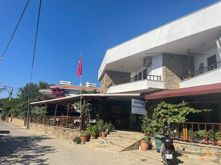5 Kişi 1+1 Apart Kaleköy Ve Mangal İMkanı 5 - Gökçeada