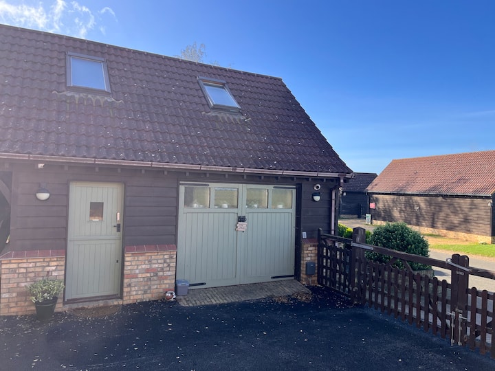 The Nest - Annexe To The Timber Lodge - Cambridgeshire
