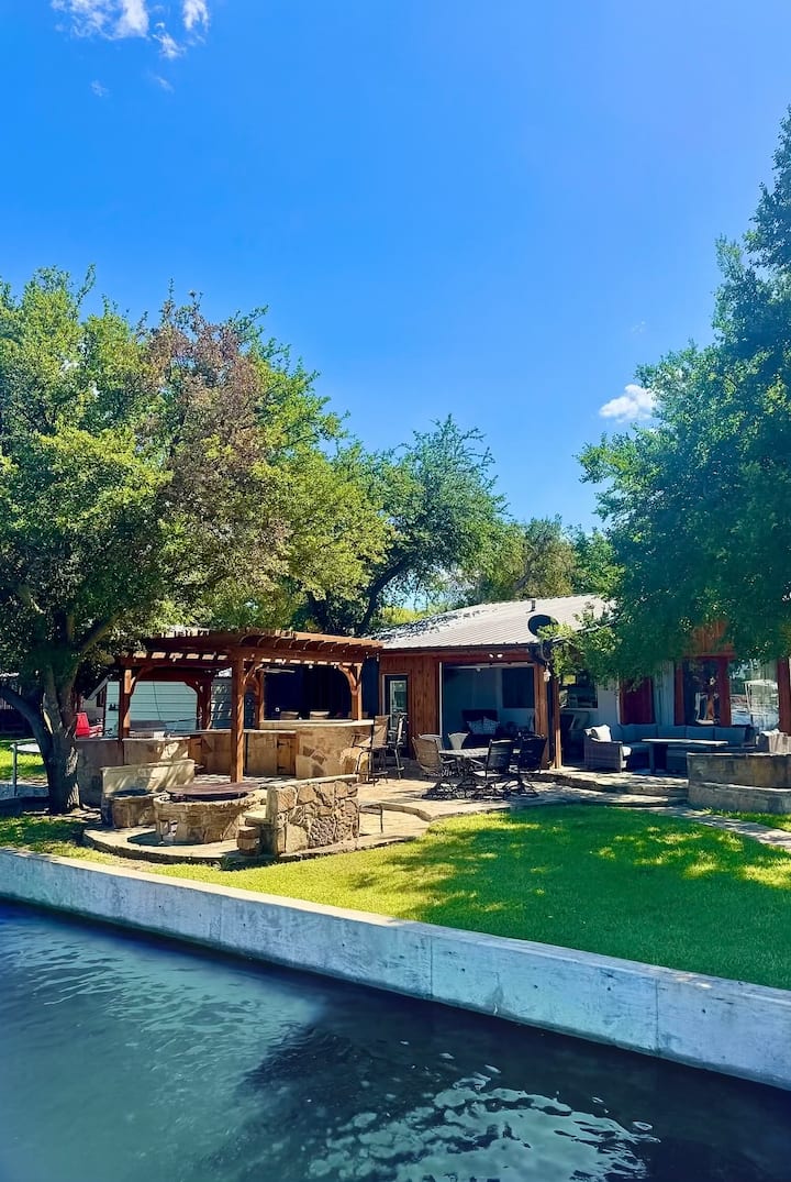Designer Lakefront Retreat - Possum Kingdom Lake, TX