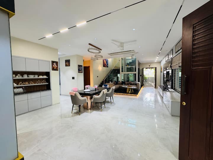 Classy 3bhk In A Triplex Villa - Telangana