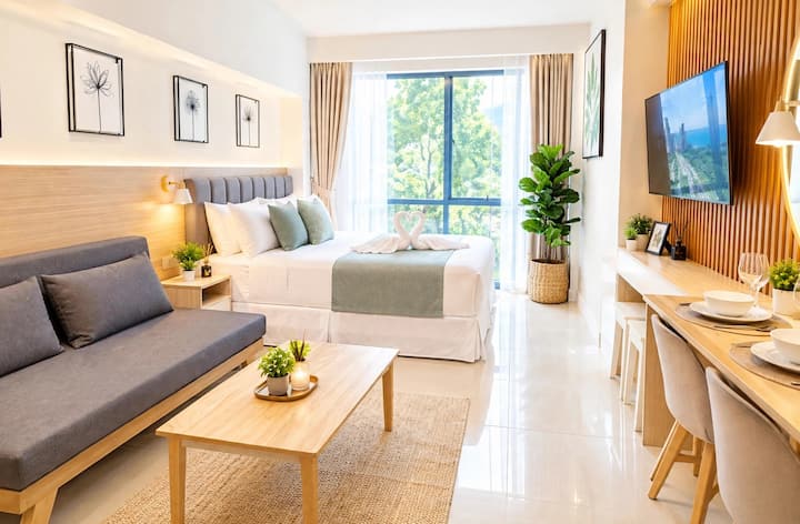 Condo Hotel In It Park Luxurious Bed Gym&pool Wifi - Cebu City