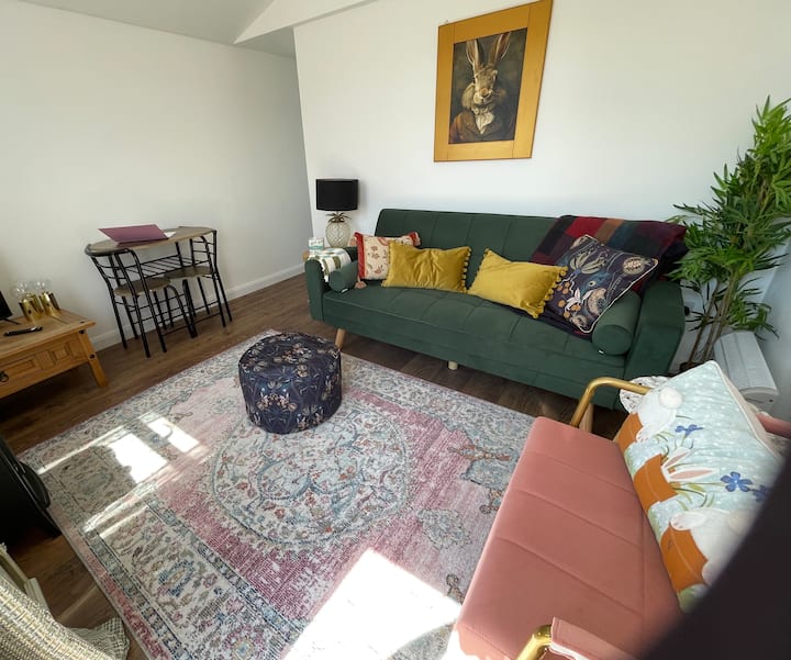 Seaside Retreat - Two Bedroom Holiday Chalet - Isle of Sheppey