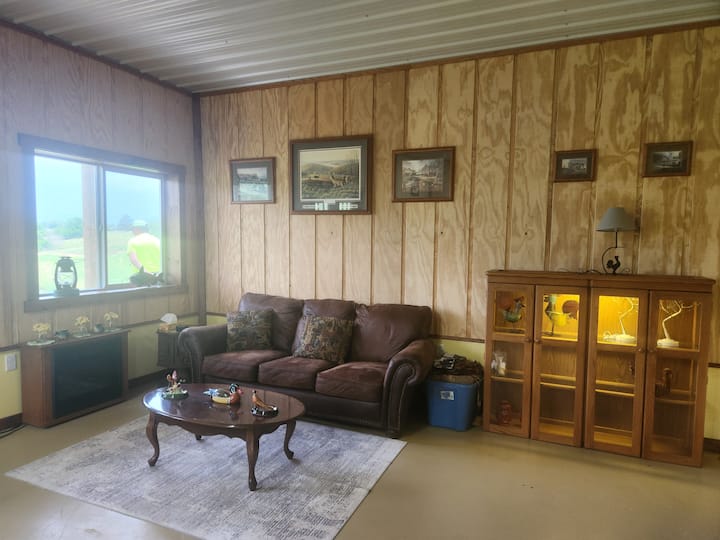 Rooster's Nest - Iowa