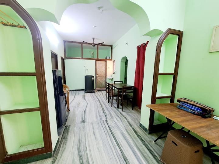 10 Min Apollo Proton/iitm/dlf/rmz/wifi/ac/kitchen - Chennai