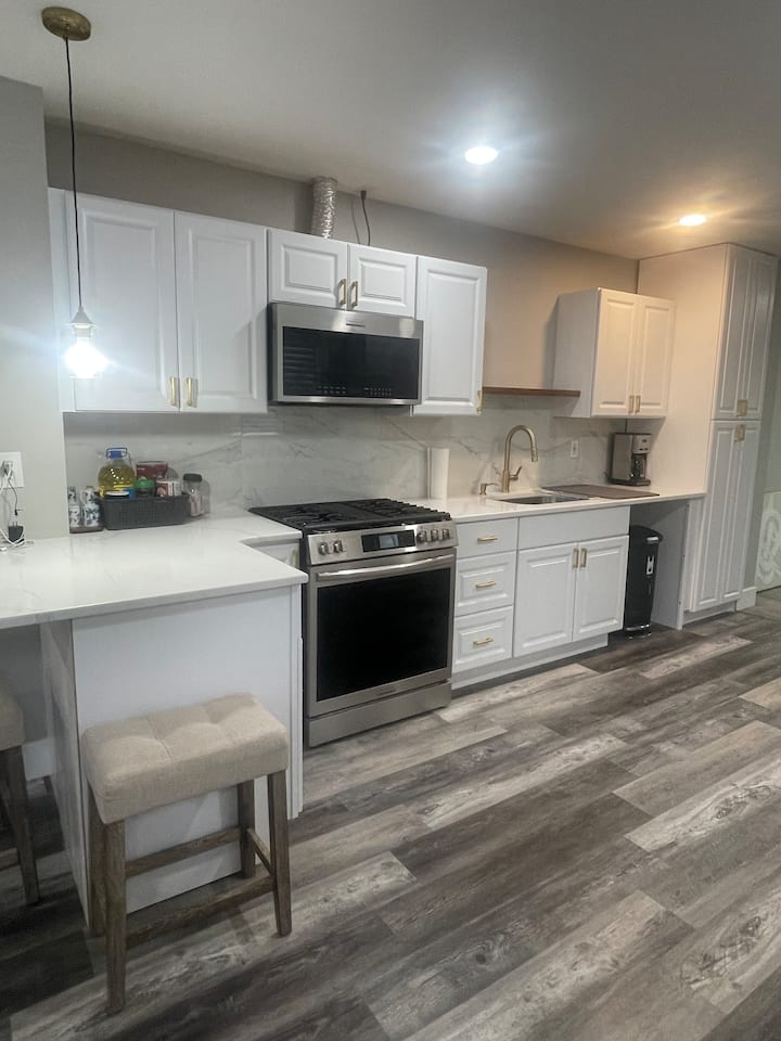 Renovated Home With 3 Bedrooms - Columbus, OH