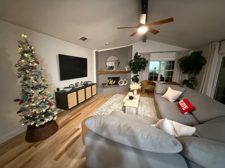 4br, 3ba, Pool, Sleeps 12, 2 Car Garage, Near Lake - Southlake, TX