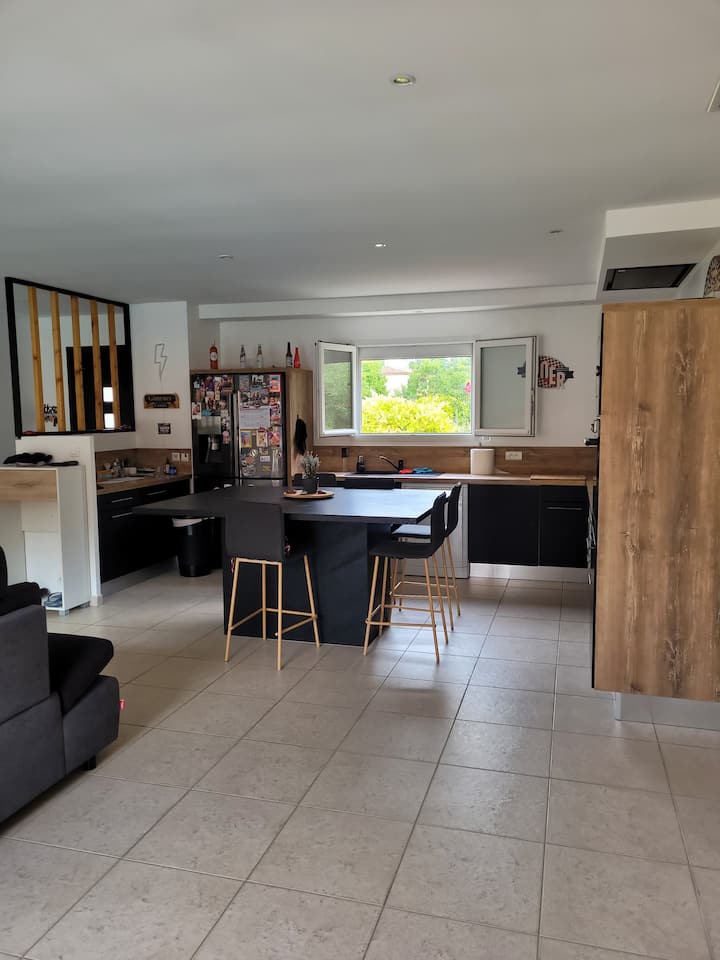 Villa Très Agréable Au Calme Avec Piscine - Vendargues