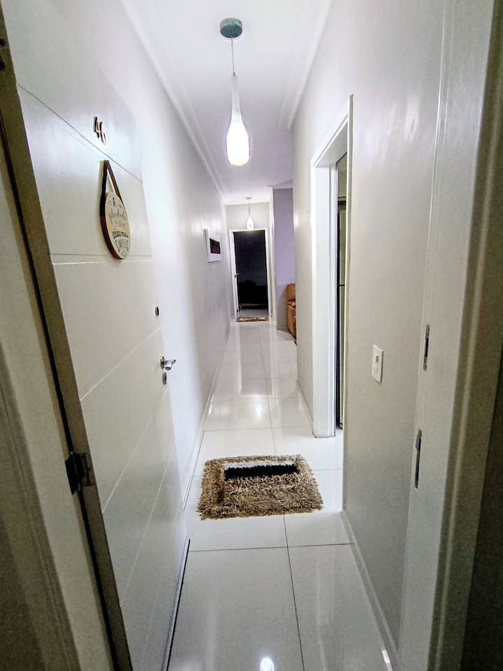 Apto Top C/wi-fi, Elevador, Garagem, 5min Da Praia - Guarujá