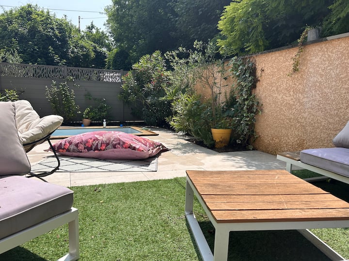 Maison Avec Jardin Et Piscine - 