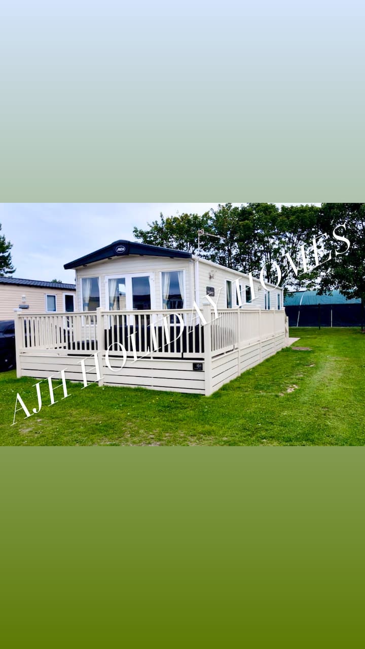 Ajh Holiday Homes - Towyn