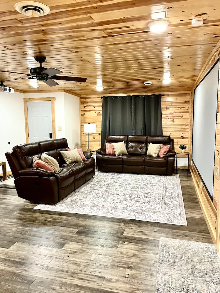 0.5 Mi To Cuyuna Trails•fire Pit•projector•sauna - Crosby, MN