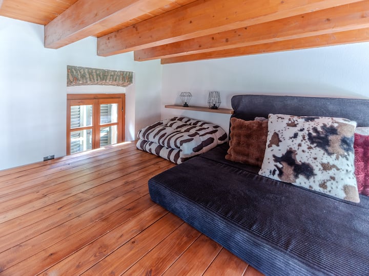 Open Suite With Pool - Como
