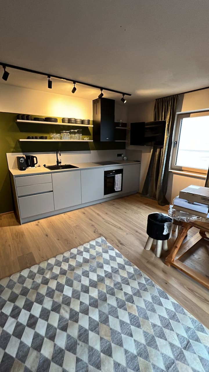 Goldstück (Goldmarie Apartments) - Stumm